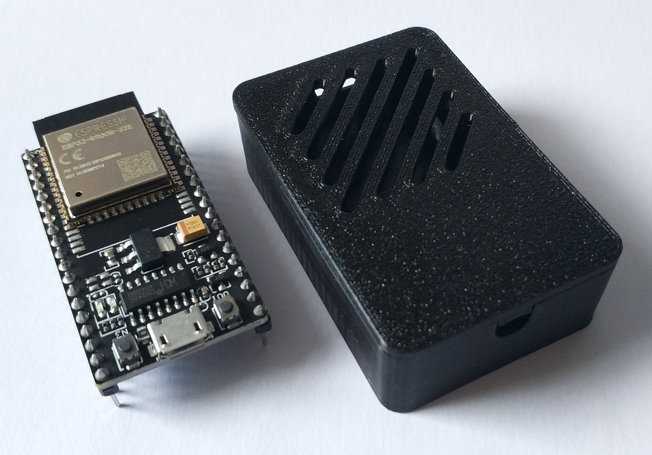 ESP32 + optional case : ESP32-WROOM-32E : Development Board Dual Core – Hobby Stuff